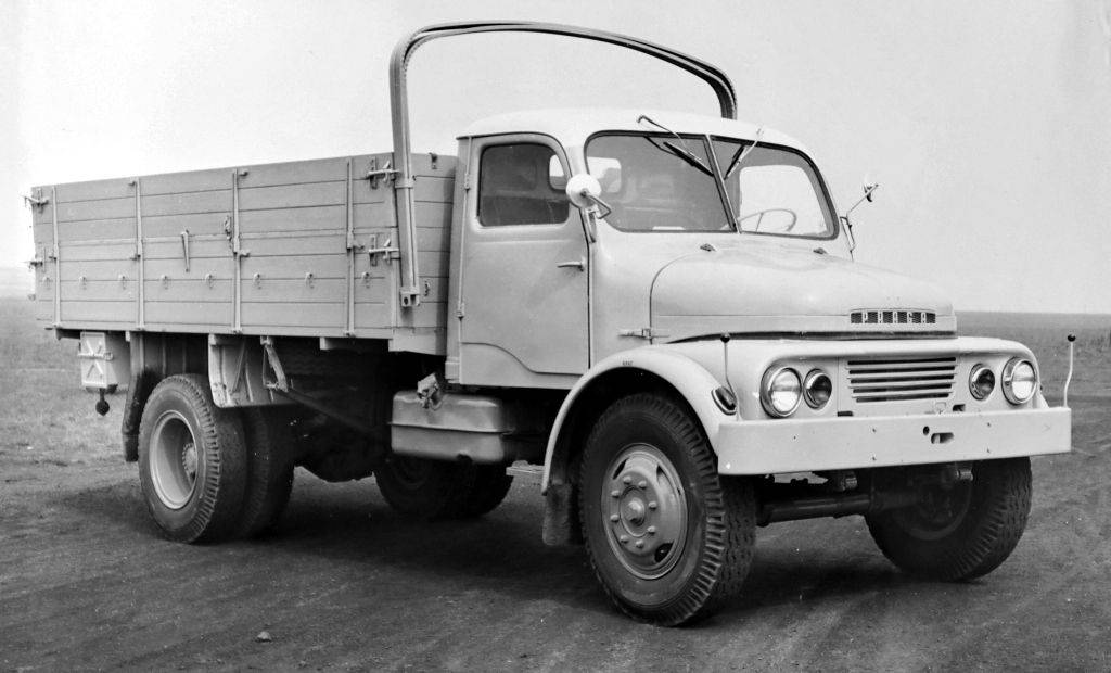 Foto: Silniční sestra vejtřasky dlouhověkosti nedosáhla. Praga S5T se i tak stala legendou