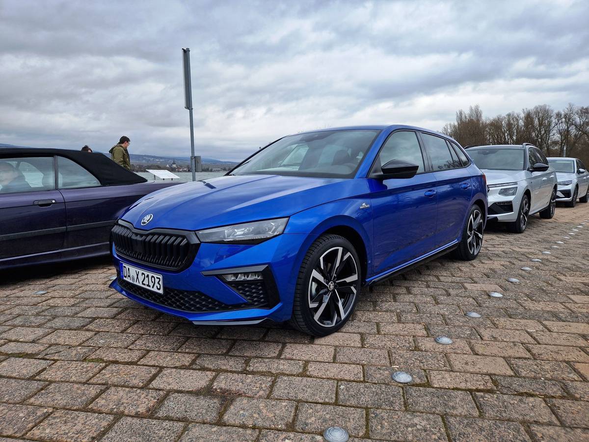 Foto: I s litrovým motorem se dá bavit. Poprvé za volantem omlazené ...