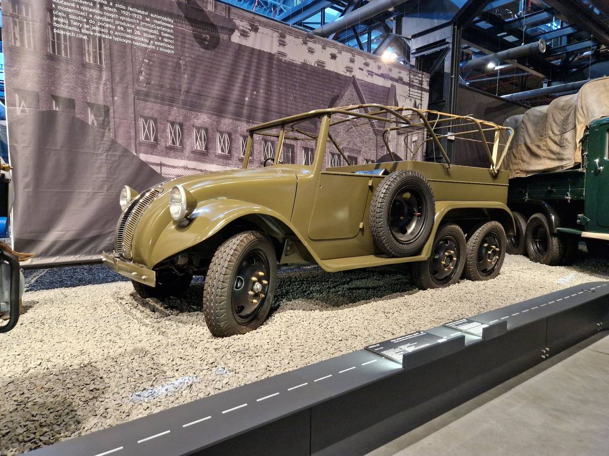 Foto: Muzeum nákladních aut Tatra rok po otevření. Nechybí nesmrtelná ...