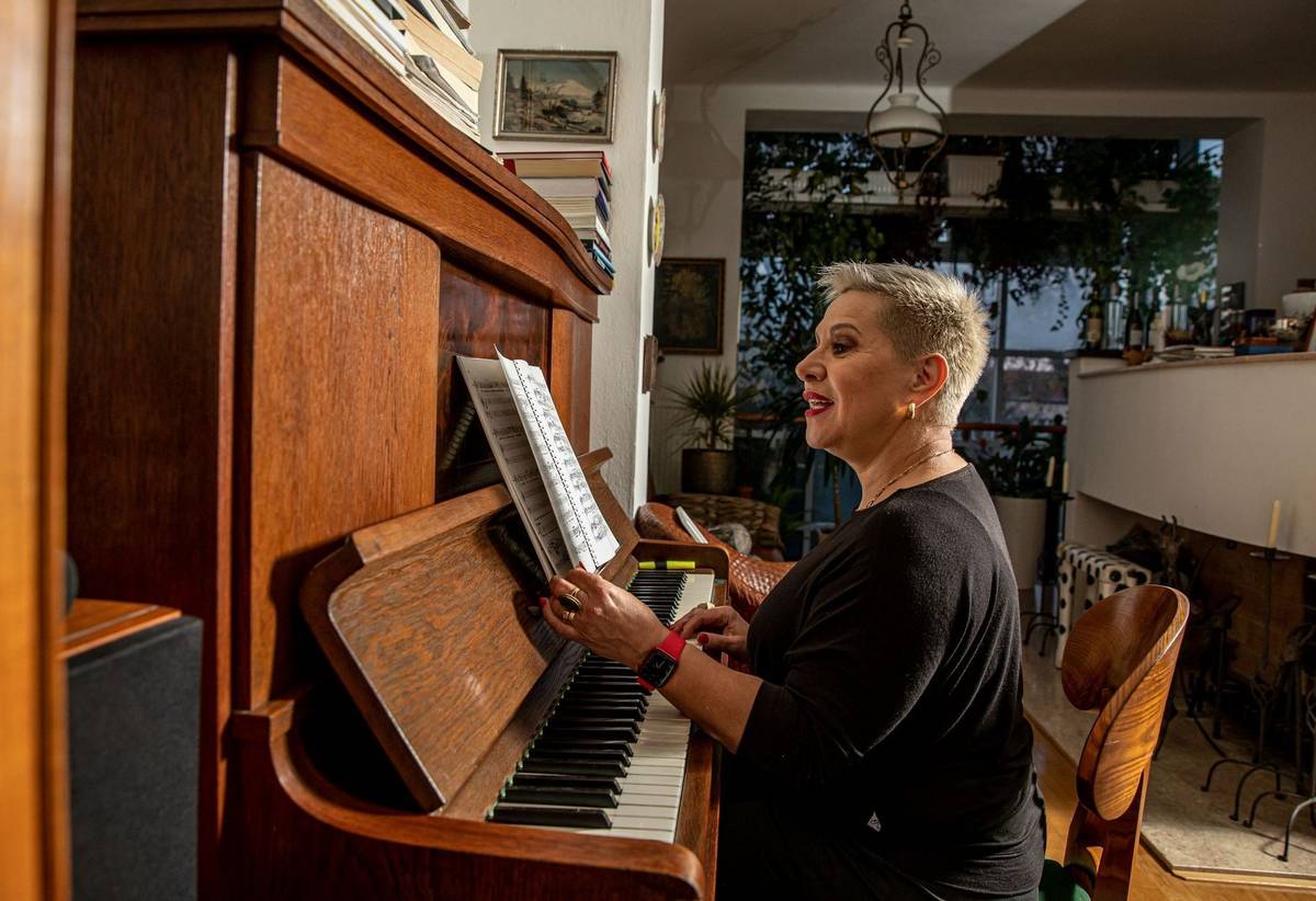 Foto: Jak bydlí Dagmar Pecková? Pěvkyně žije obklopená květinami a ...