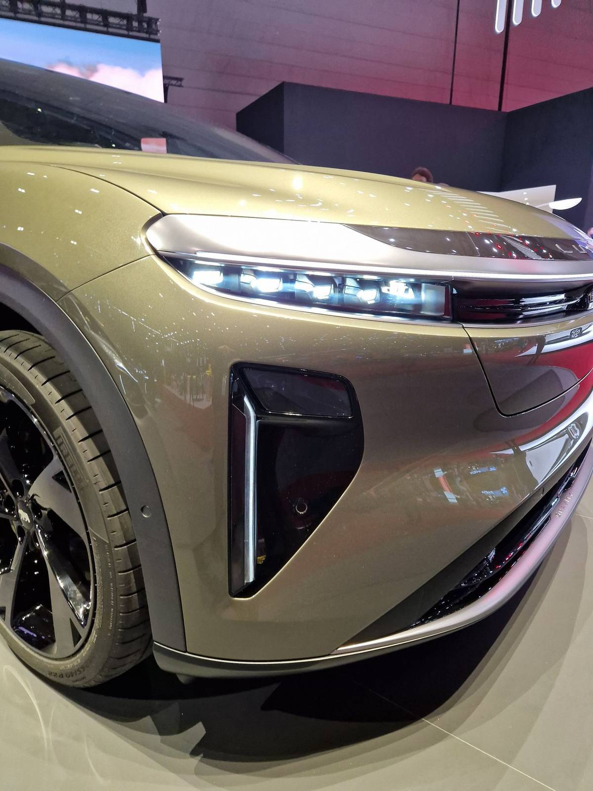 Foto: Neznámá značka míří do Evropy s obřím SUV. Lucid sbírá nej, na ...